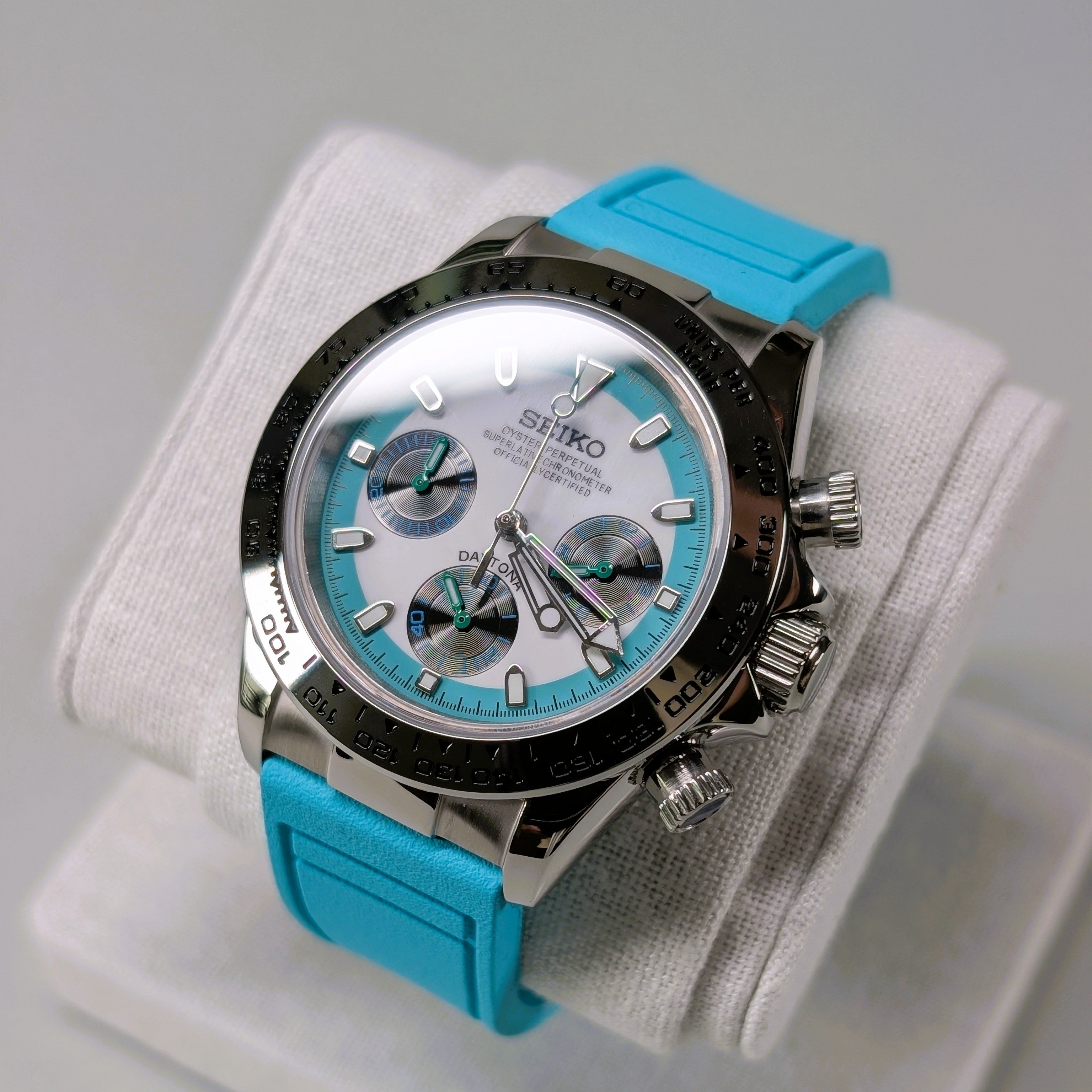 Seiko MOD Chronograph Mint Green 40mm – S7 Watches
